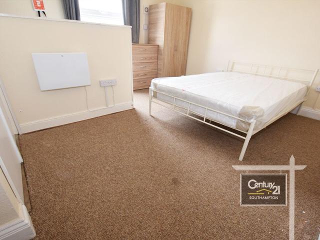 Apartment at Regents Park Road, Southampton