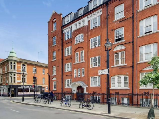 Apartment at Regency Street, City of Westminster
