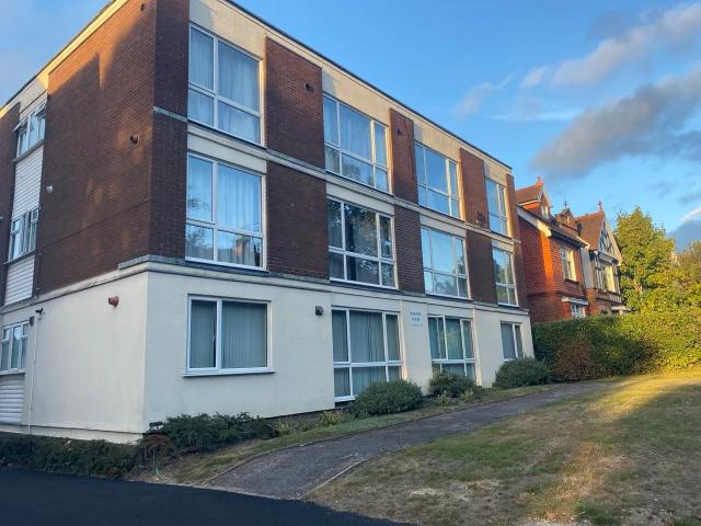 Apartment at Reigate Road, Reigate and Banstead