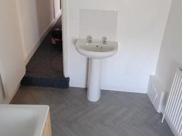 Apartment at Rene Road, Bristol