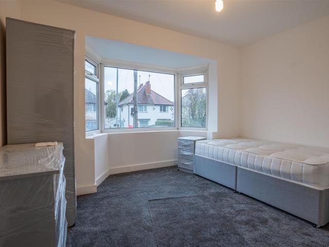 Apartment at Reservoir Road, Birmingham