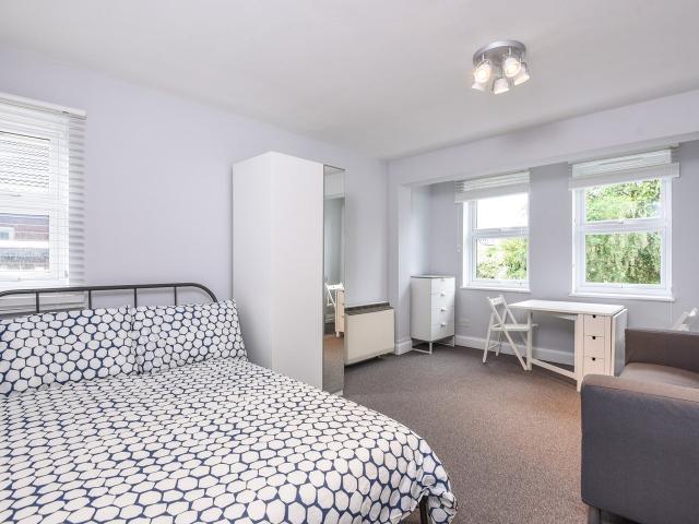 Apartment at Reservoir Way, Greater London