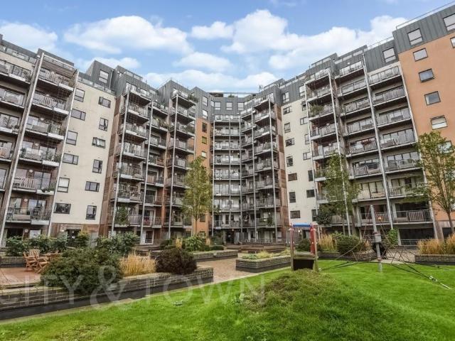 Apartment at Restell Close, Greater London
