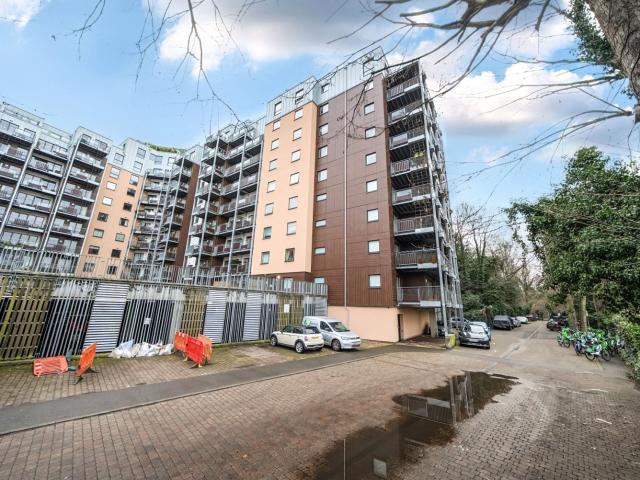 Apartment at Restell Close, Greater London
