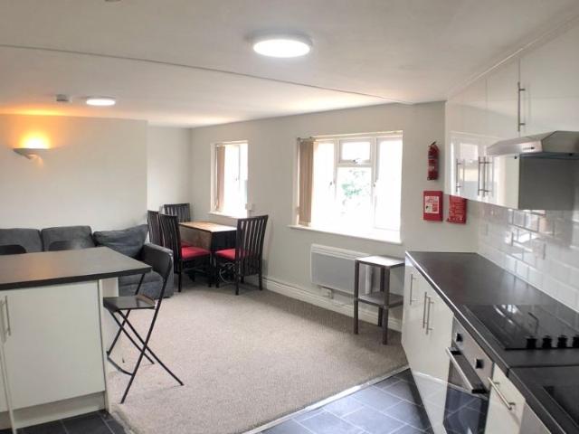 Apartment at Rhymney Street, Cardiff
