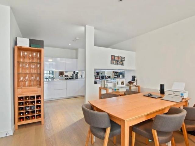 Apartment at River Gardens Walk, Greater London