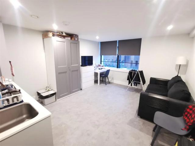Apartment at River Front, Greater London
