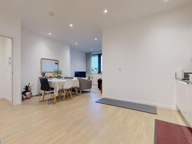 Apartment at Riverbank Way, Greater London