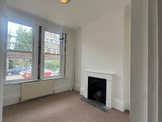 Apartment at Ribblesdale Road, Greater London
