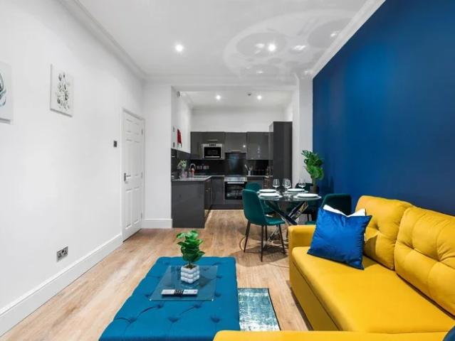 Apartment at Richmond Place, Brighton