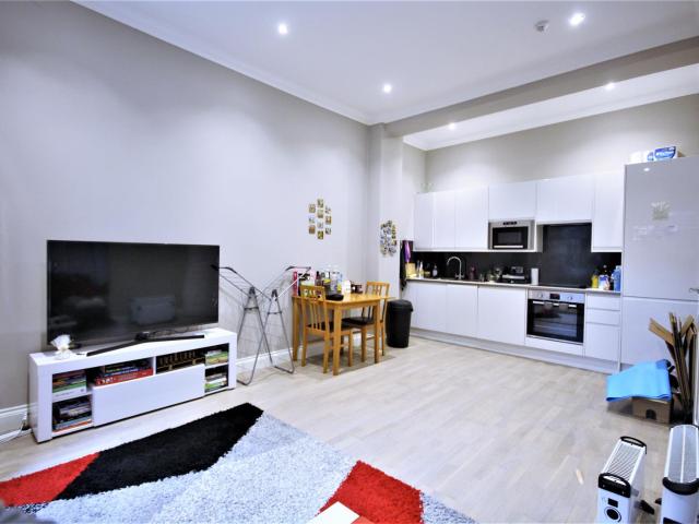 Apartment at Richmond Place, Brighton