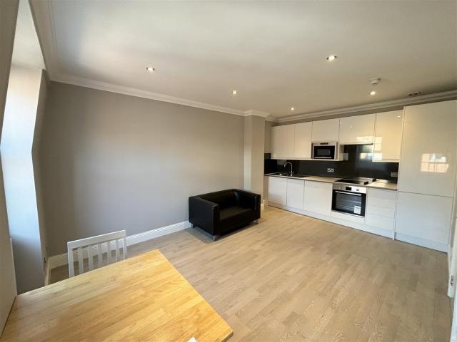 Apartment at Richmond Place, Brighton