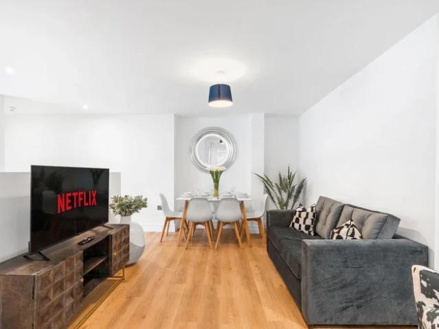 Apartment at Richmond Place, Brighton