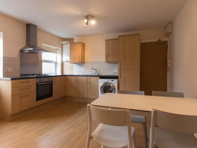 Apartment at Richmond Road, Cardiff