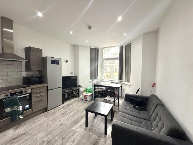 Apartment at Richmond Road, Cardiff
