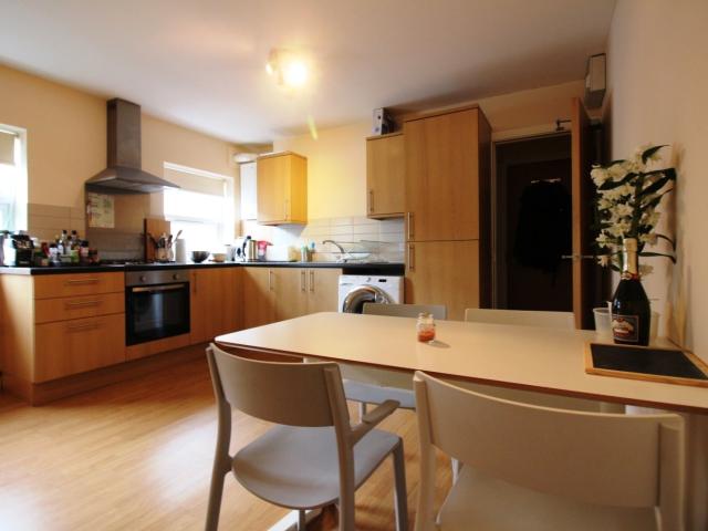 Apartment at Richmond Road, Cardiff