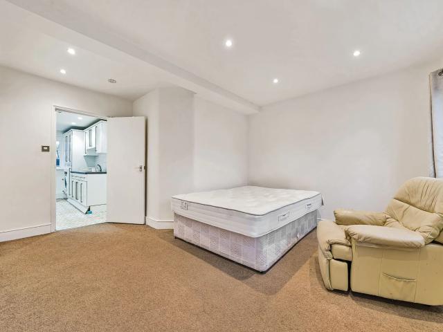 Apartment at Richmond Road, Greater London
