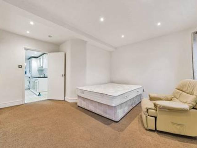 Apartment at Richmond Road, Greater London