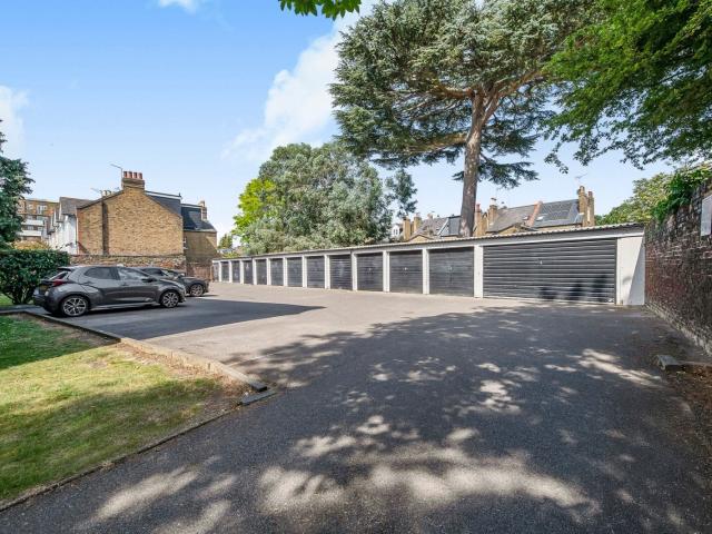 Apartment at Richmond Road, Greater London