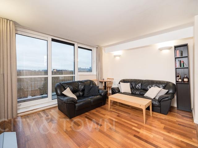 Apartment at Richmond Road, Greater London