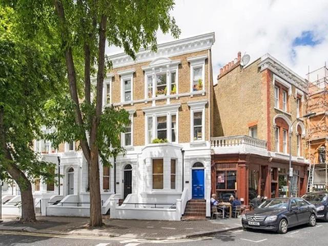 Apartment at Richmond Way, Greater London