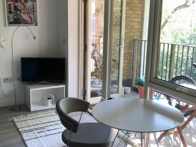 Apartment at Richard Tress Way, Greater London
