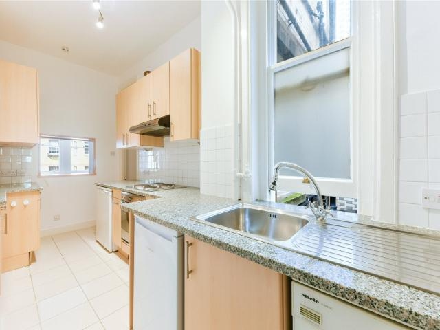 Apartment at Ridgmount Gardens, Greater London