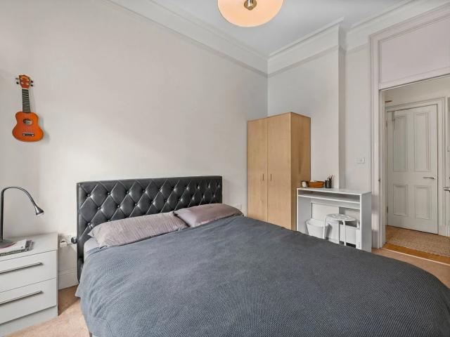 Apartment at Ridgmount Gardens, Greater London