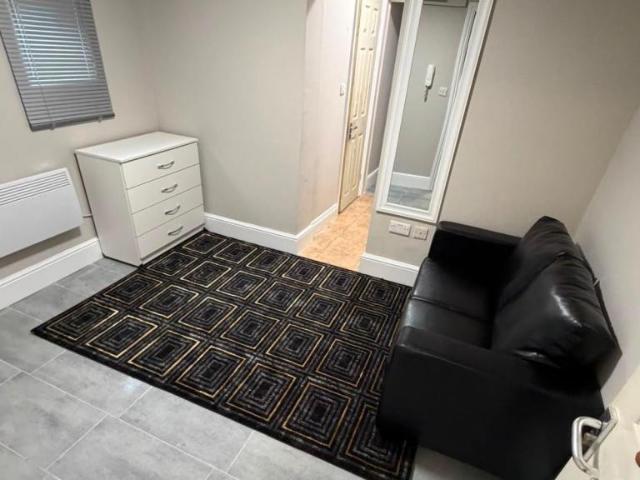 Apartment at Ridgway Road, Luton