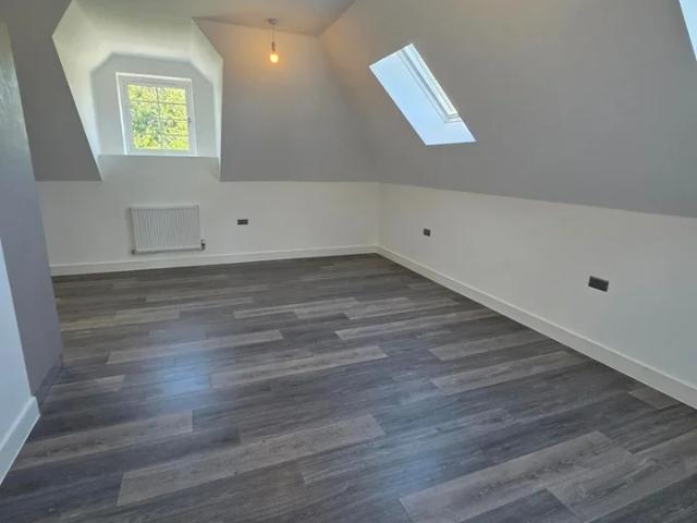 Apartment at Riddlesdown Road, Greater London