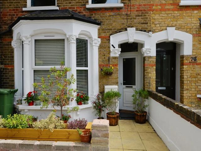 Apartment at Ridley Road, Greater London
