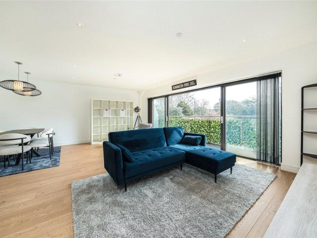 Apartment at Rifle Court, Greater London