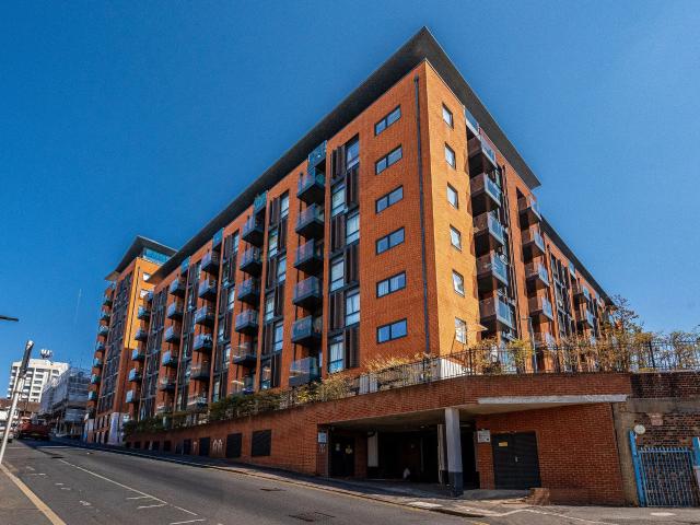 Apartment at Ringers Road, Greater London
