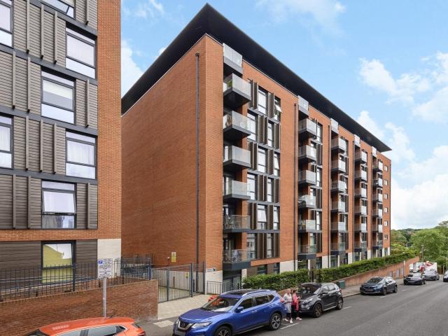 Apartment at Ringers Road, Greater London