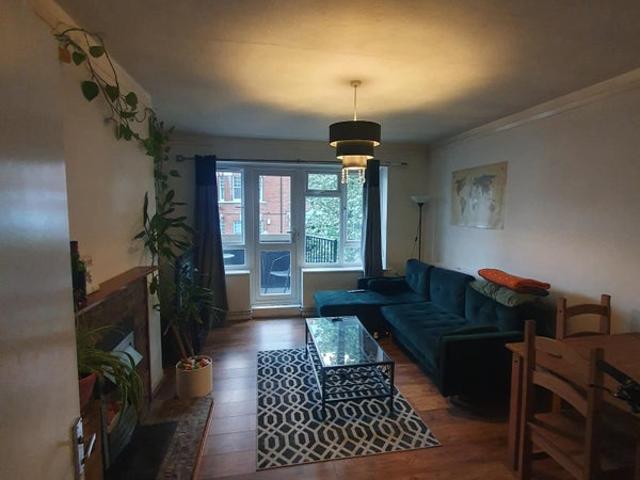 Apartment at Ringford Road, Greater London