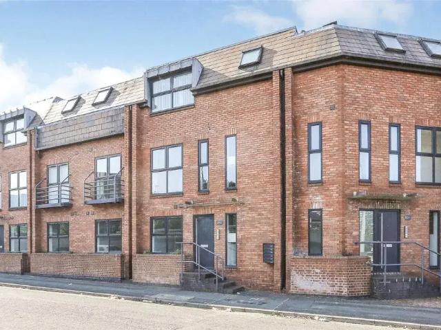 Apartment at Ringway Queens, Coventry