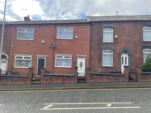 Apartment at Ripponden Road, Shaw