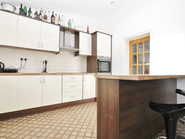 Apartment at Runnemede Road, Borough of Runnymede