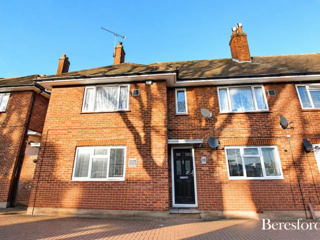Apartment at Rush Green Road, Greater London