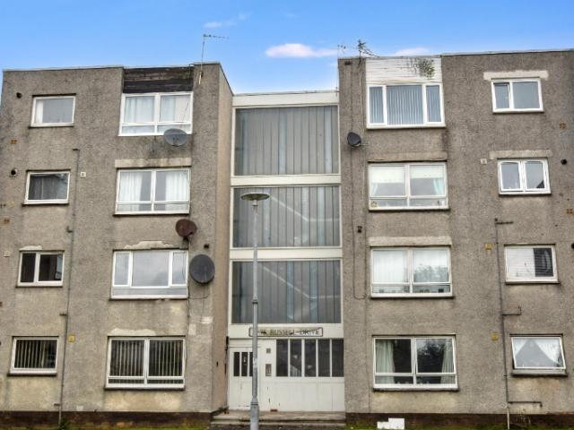 Apartment at Russell Drive, Ayr