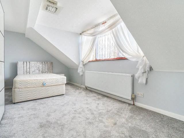Apartment at Russell Road, Greater London