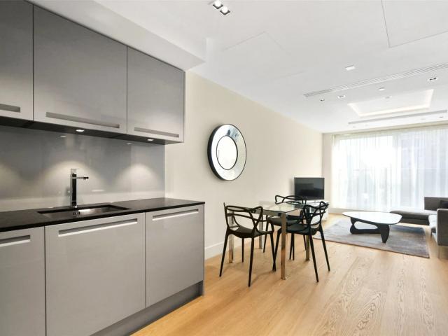 Apartment at Russell Road, Greater London