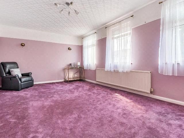 Apartment at Russell Road, Greater London