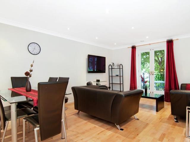 Apartment at Russell Road, Greater London