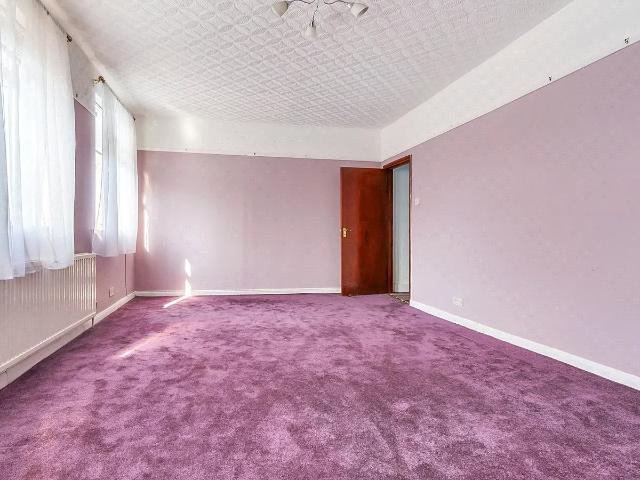 Apartment at Russell Road, Greater London