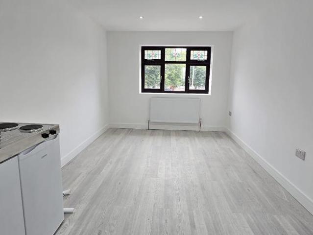 Apartment at Russell Road, Tilbury