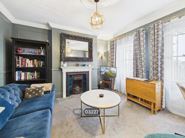 Apartment at Russell Square, Brighton