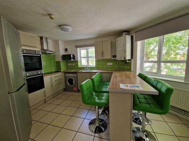 Room at Russell Street, Nottingham