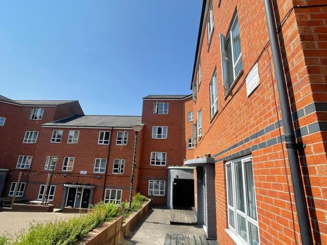 Room at Russell Street, Nottingham