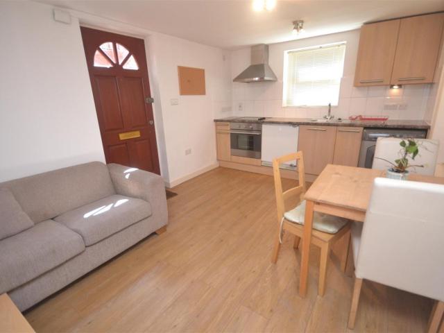 Apartment at Russell Street, Reading